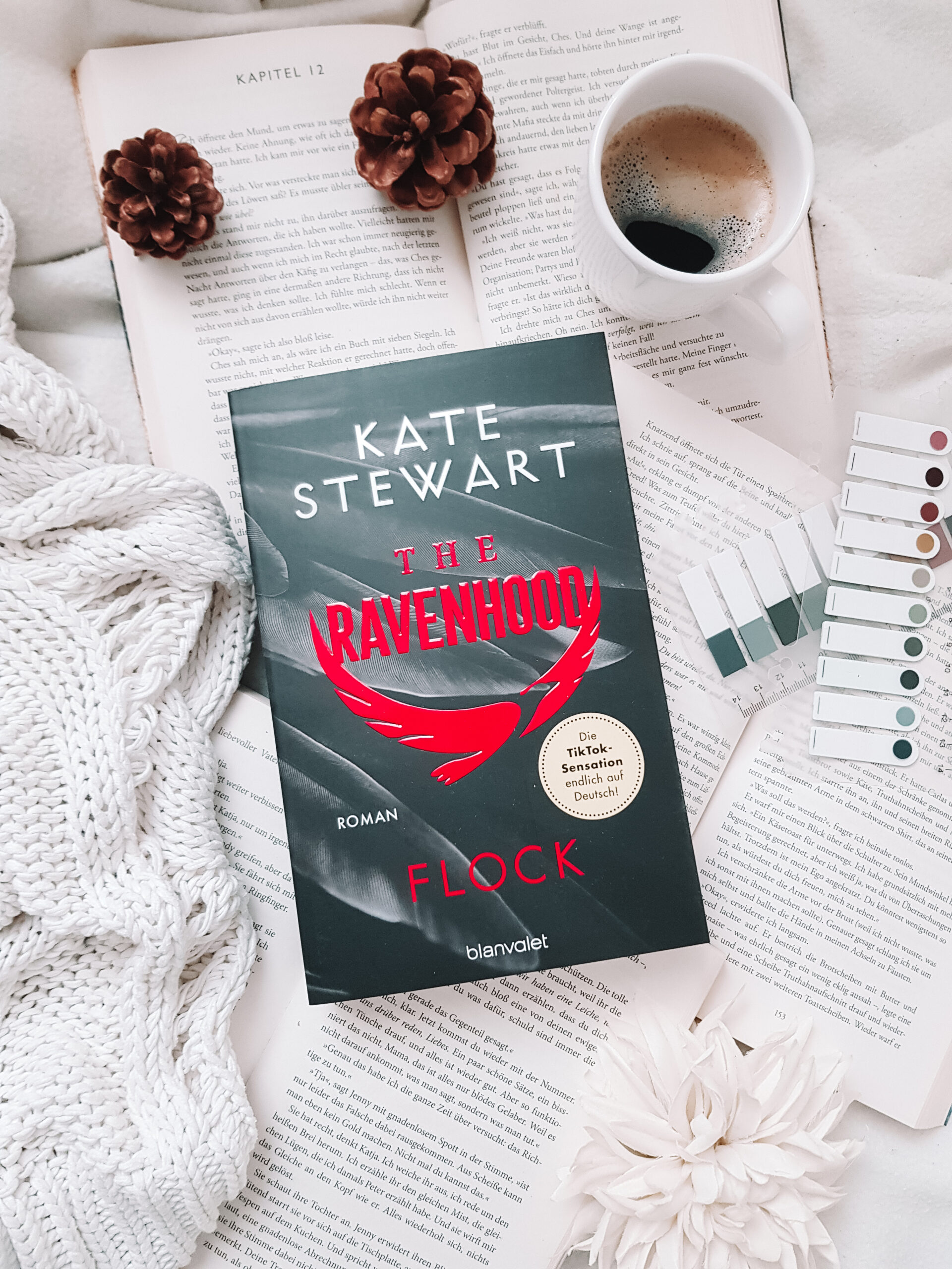 Kate Stewart - The Ravenhood . Flock – magischemomentefuermich.de